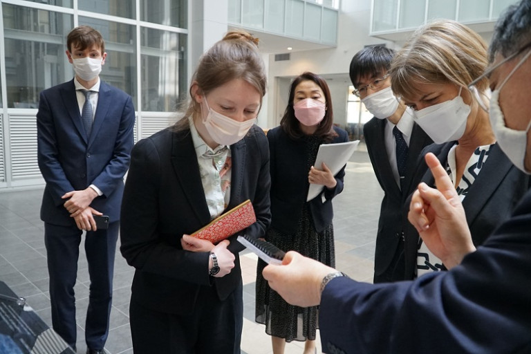 駐日英国大使館よりJulia Longbottom駐日英国大使、Marie-Louise Taylor科学技術担当参事官らが来訪されました ...