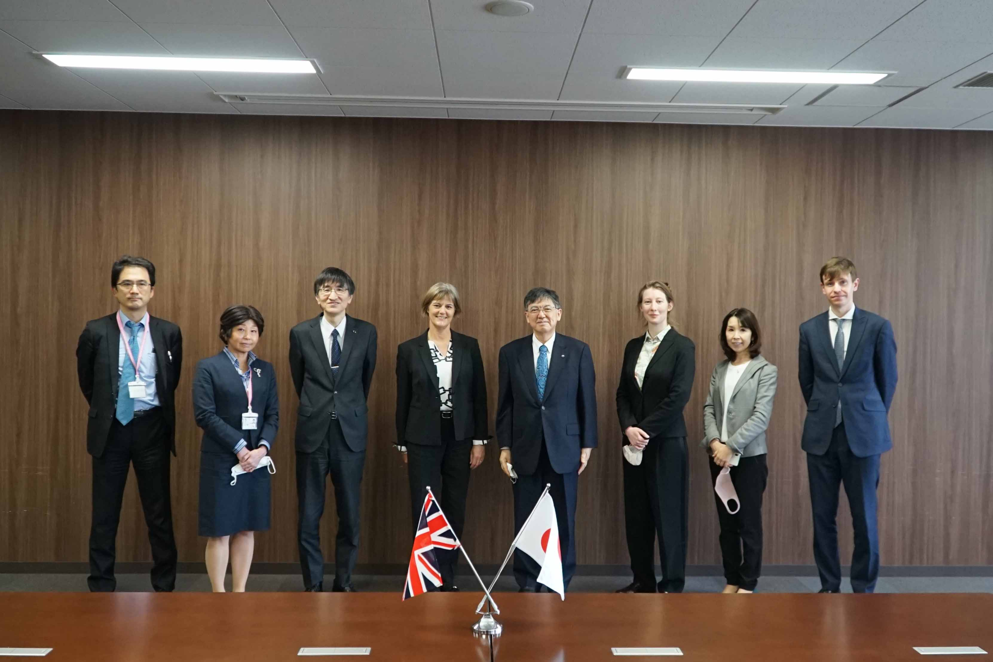 Her Excellency Julia Longbottom, British Ambassador to Japan and Ms ...